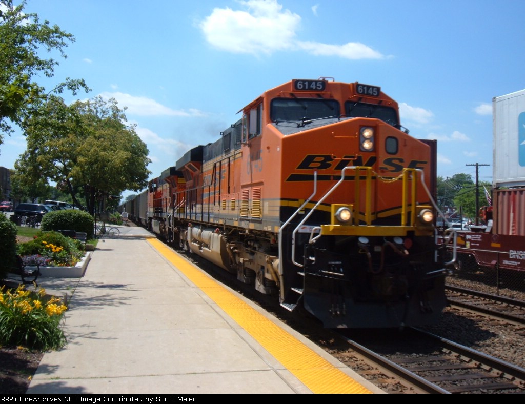 BNSF 6145 & 5969